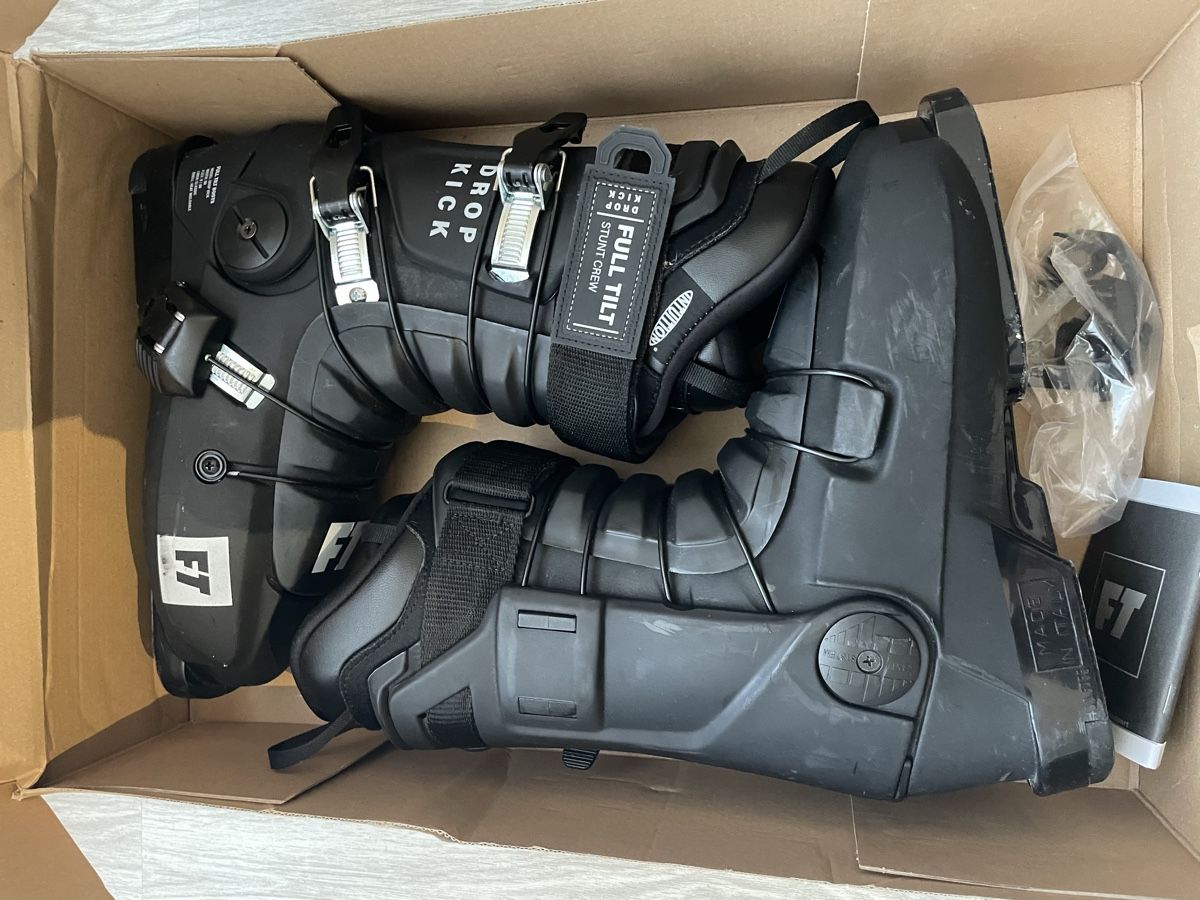 FULL TILT Drop Kick (Gebraucht) in Kriens für CHF 80 – mit Lieferung ...