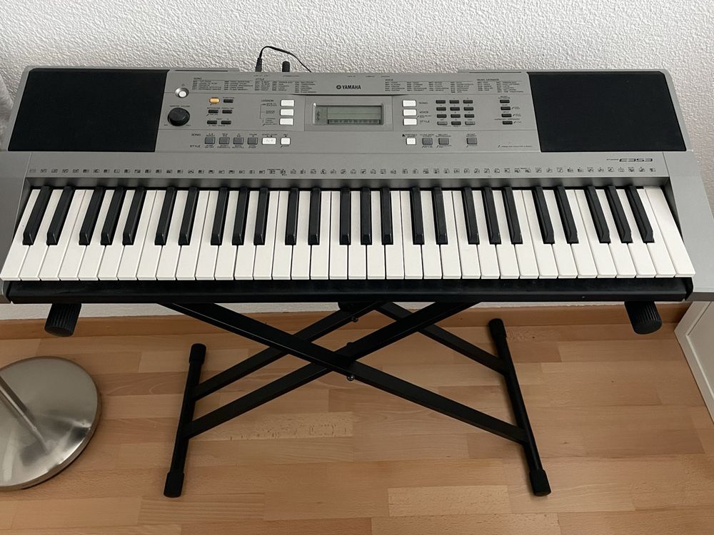 Keyboard PSR-E353 Yamaha (Gebraucht) in Männedorf für CHF 90 – mit ...