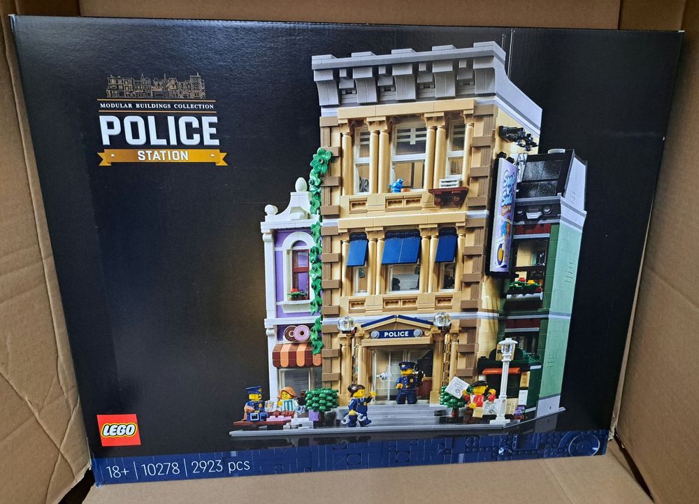 LEGO Creator 10278 Police Station (Neu und originalverpackt) in Igis ...