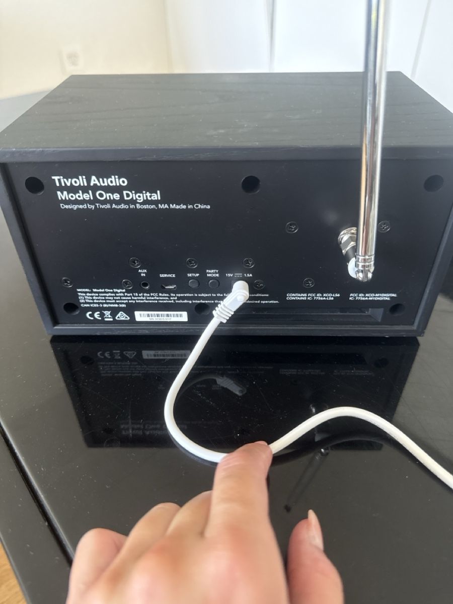 Tivoli Audio Model One Digital Radio - Top Zustand! (Gebraucht) in Bern ...