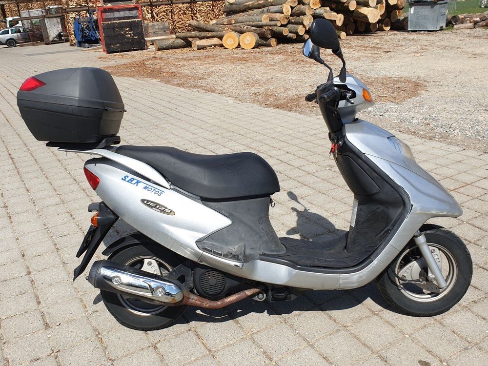 Suzuki UE 125 mit MFK (Gebraucht) in Hallau für CHF 81 – nur Abholung auf Ricardo kaufen