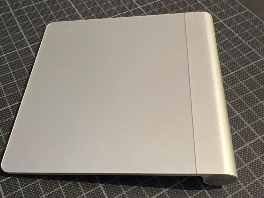 Apple Magic Trackpad Silver (Gebraucht) in Alpnach Dorf für CHF 18 ...