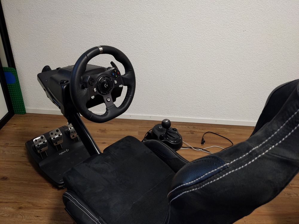 Playseat avec volant Logitech G20 + levier vitesse (Gebraucht) in ...