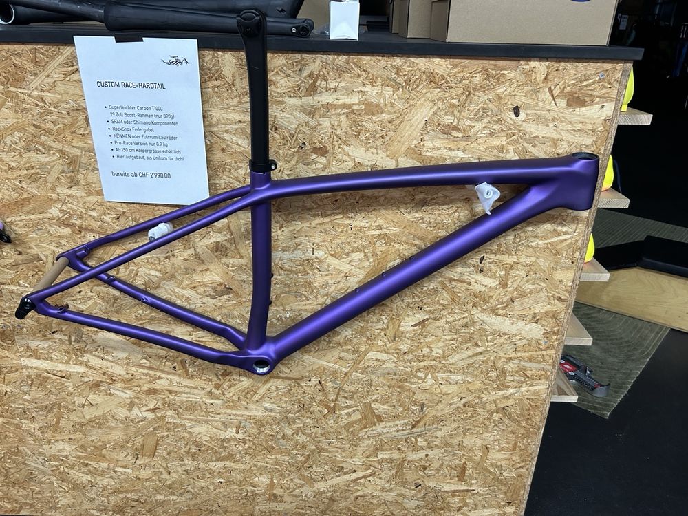 Carbon Rahmen 29" Grösse M, lila, 900g (Neu und originalverpackt) in ...