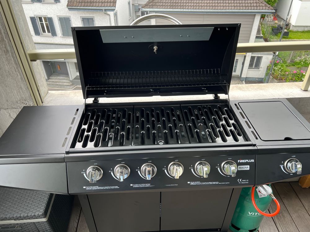 Grill neu- nie gebraucht - komplettes Wohnungsinventar neu (Neu (gemäss ...