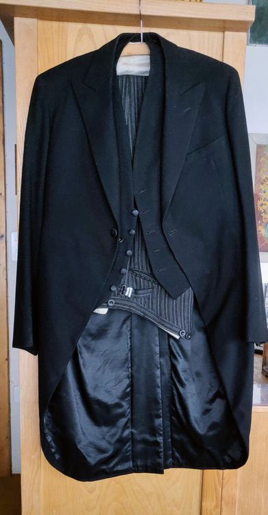 Stresemann-Anzug (Gebraucht) in Ligerz für CHF 5 – mit Lieferung auf ...