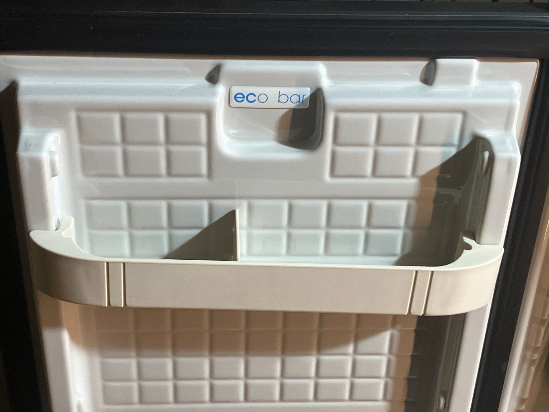 eco bar - mini einbau-Kühlschrank/Minibar geräuschlos ab 1.- (D ...