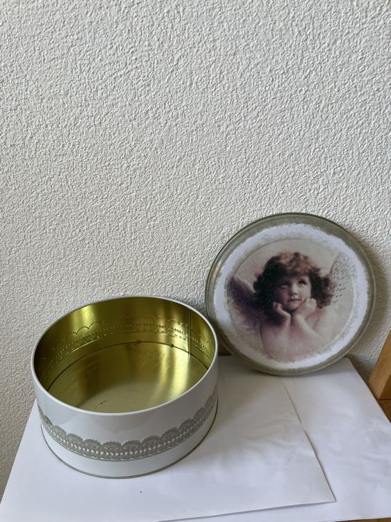 Boîte en fer métallique ange (Gebraucht) in Tramelan für CHF 5 – nur ...