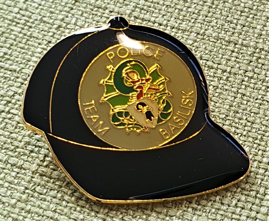 P252 - Pin Polizei Police Team Basilisk Basel Cap Hut Mütze | Kaufen ...