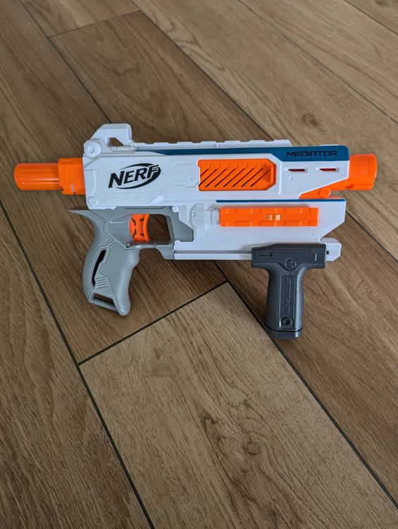 Nerf Modulus Mediator Blaster (Gebraucht) in Nesselnbach für CHF 5 ...
