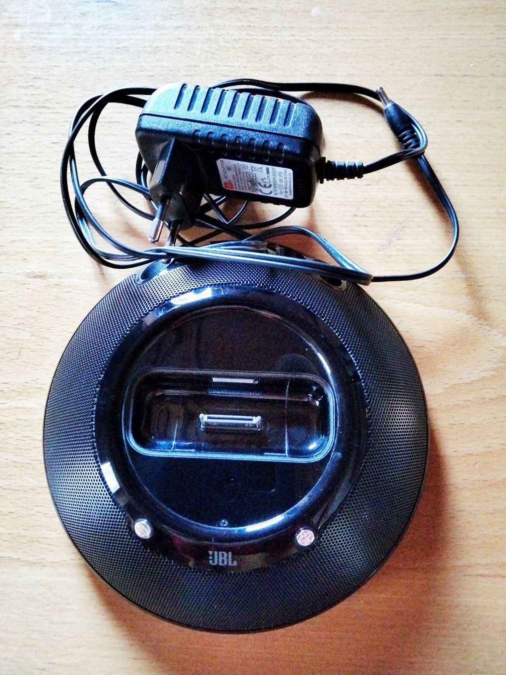 Ipod classic 6 80GB avec docking station JBL (Gebraucht) in Semsales ...