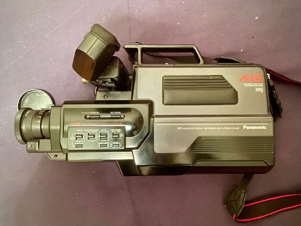 Vintage Panasonic VW-SHM5 VHS Kamera im Koffer (Gebraucht) in ...