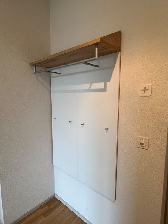 Garderobe (Gebraucht) in Biel/Bienne für CHF 10 – nur Abholung auf ...