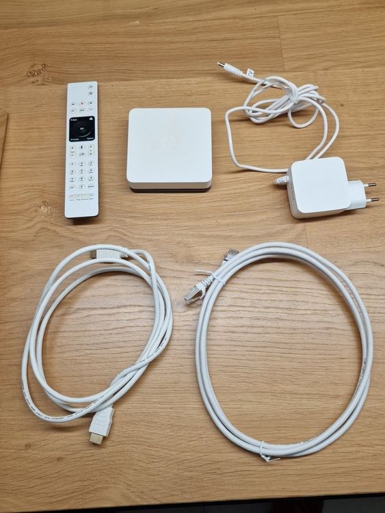 Swisscom TV box 2 UHD (Gebraucht) in Lausanne für CHF 10 – mit ...