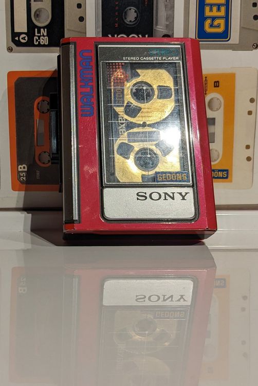 Sony WM-32 Walkman rot "Zombie" revidiert TOP '80er vintage | Kaufen ...