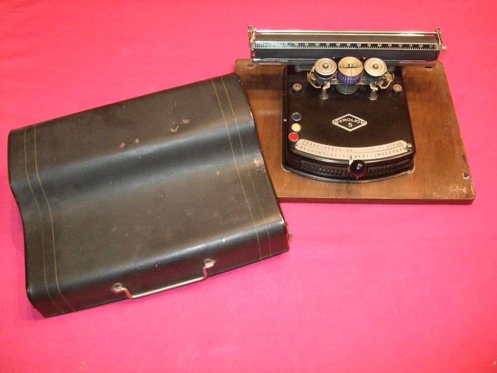 Kleine Schreibmaschine mit besonderer Bedienung, FROLIO 5 (Gebraucht ...