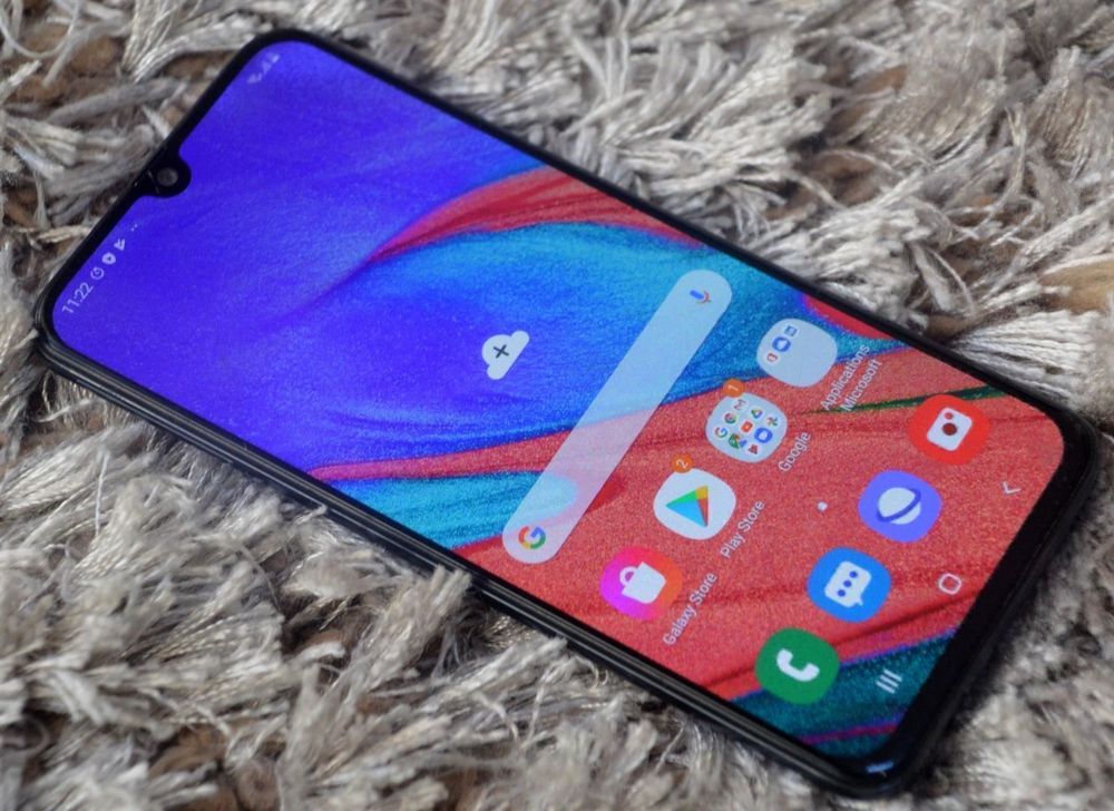 Samsung Galaxy A40 64GB SM-A405FN (Defekt) in Collonges für CHF 53 – mit Lieferung auf Ricardo ...