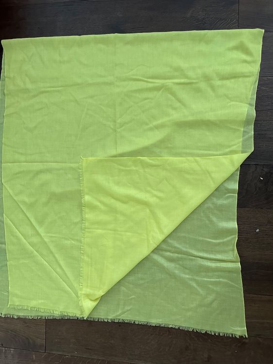 SALE: lemon color Silk / wool scarf - Grieder | Kaufen auf Ricardo