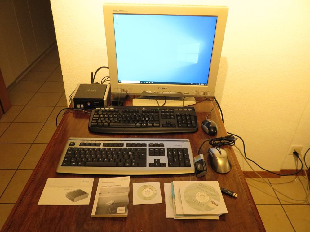 Esprimo Q - kompakter PC - Fujitsu - Siemens - Win 10 - XP (Gebraucht ...