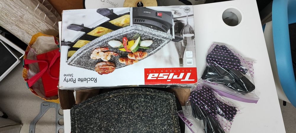 Tischgrill Trisa mit Stein Platte (Gebraucht) in Münchwilen TG für CHF 15 – mit Lieferung auf ...