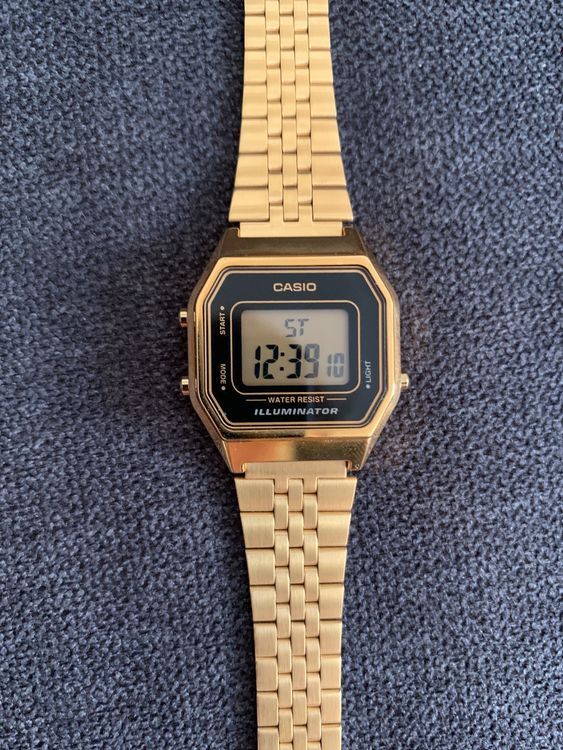 Casio Illuminator Gold/Schwarz | Kaufen auf Ricardo
