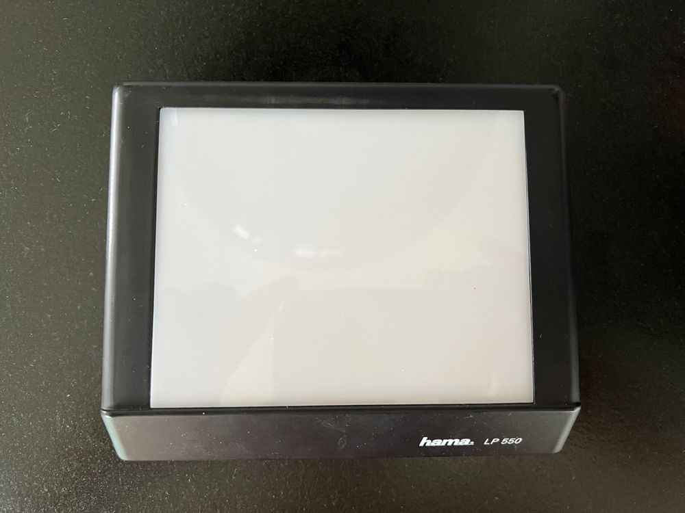 Kleiner mobiler Leuchtkasten hama LP 550 für Batterie | Kaufen auf Ricardo