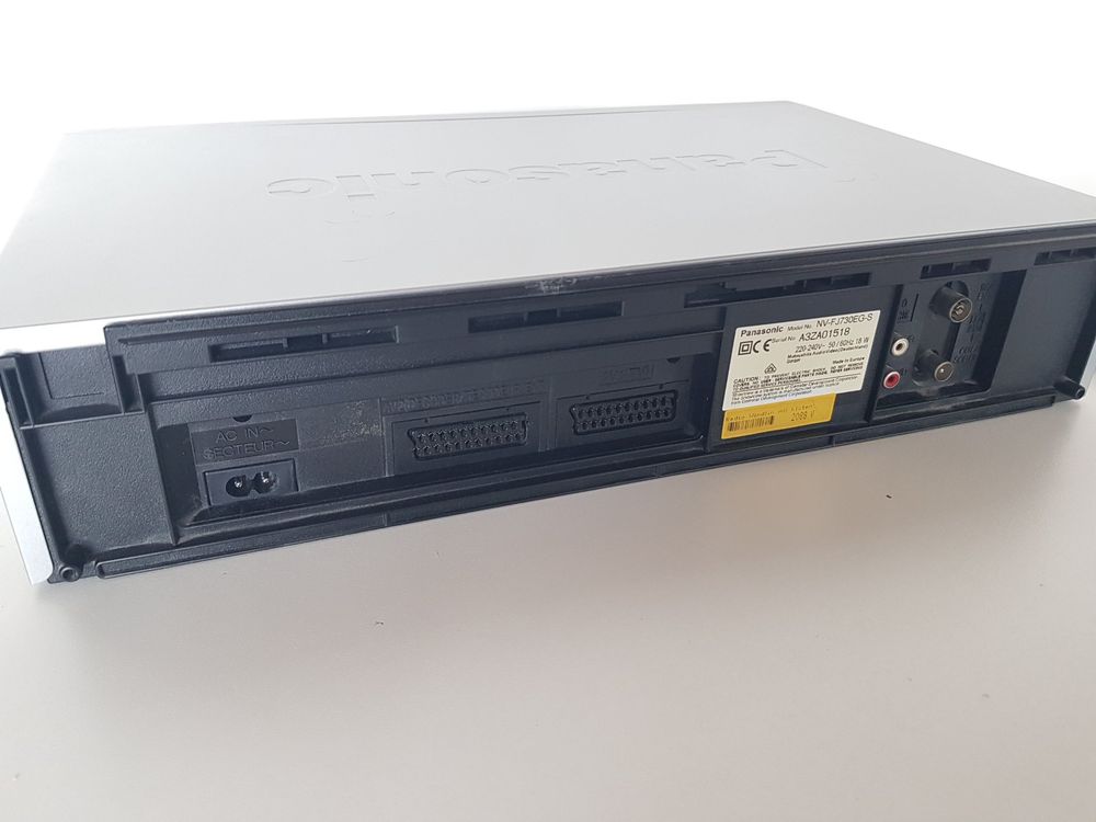 Panasonic Super Drive Hi-Fi VHS Videorecorder [NV-FJ730] Top (Gebraucht ...