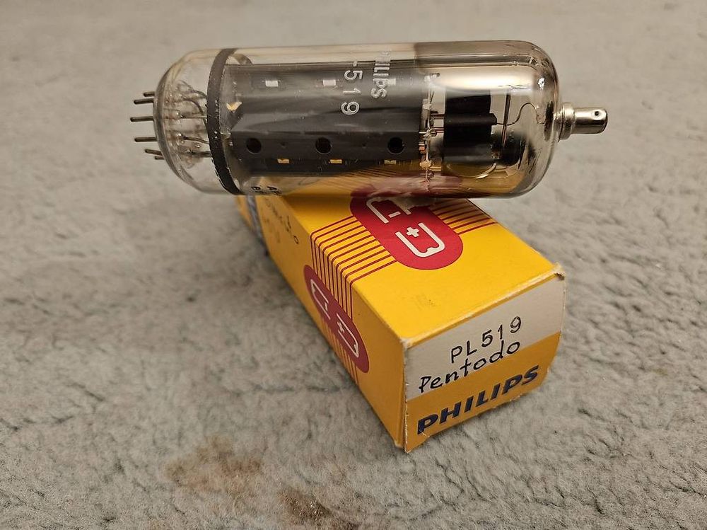Philips PL519 Rören (Neu und originalverpackt) in Viganello für CHF 220 ...