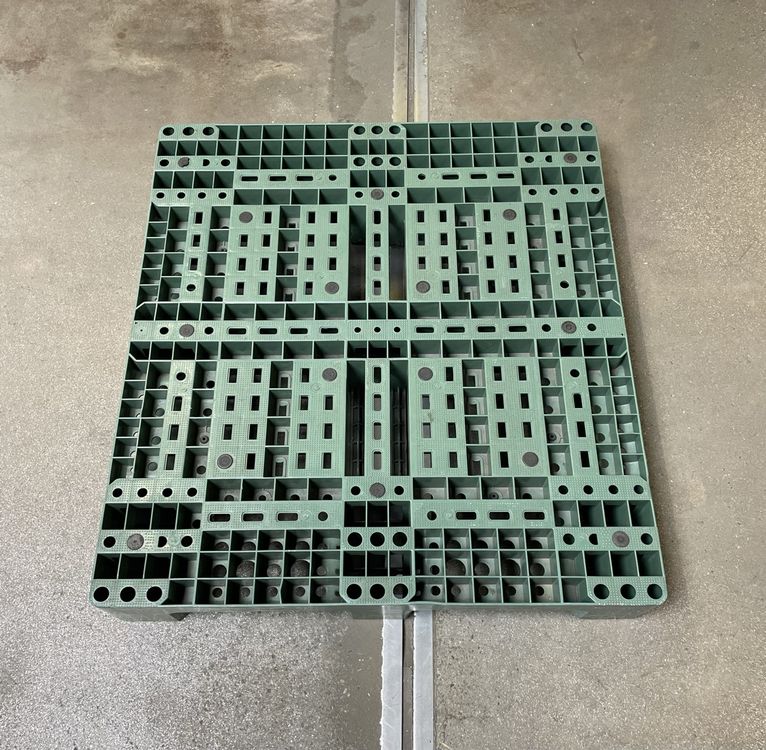 Industrie PAL 110x120 (Gebraucht) in Lostorf für CHF 5 – nur Abholung ...