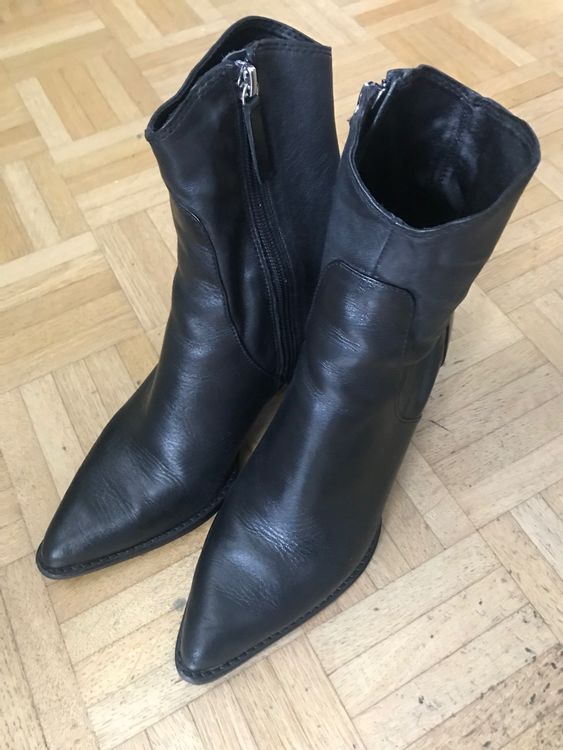 schwarze Zara Stiefel Stiefeletten 38 (Gebraucht) in Zürich für CHF 12 – mit Lieferung auf ...