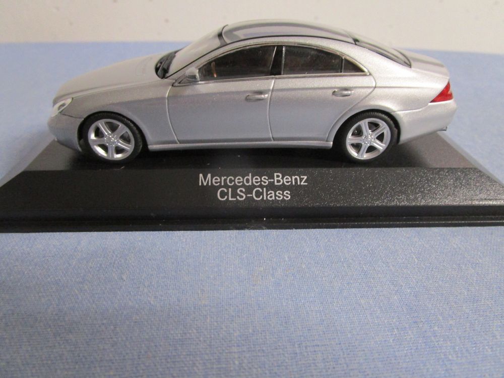Minichamps Mercedes CLS-Class (Neu (gemäss Beschreibung)) in ...