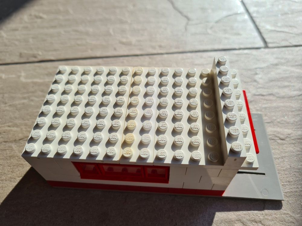 Lego 236 Garage mit automatischem Tor (Gebraucht) in für CHF 12 – mit ...