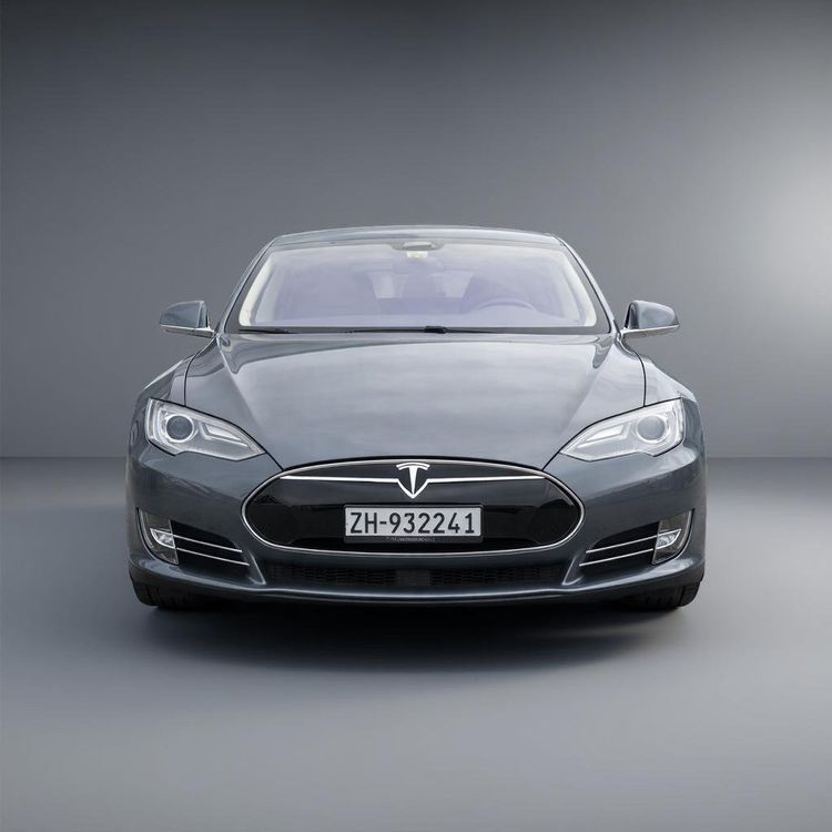 Tesla Model S 85 frisch ab MFK & Service - 8-Fach bereift (Gebraucht ...