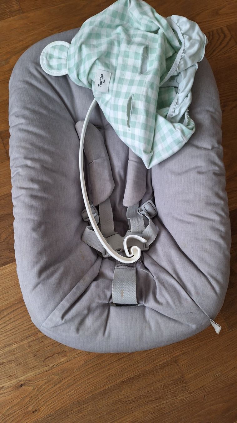 STOKKE Tripp-Trapp Newborn Set (D'occasion) à Birr pour CHF 46 – avec ...