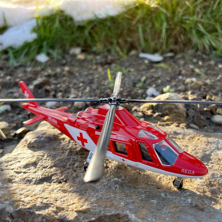 REGA Agusta A109 Vitrinenmodell ca. 1:43 (Gebraucht) in Häusernmoos für CHF 53 – mit Lieferung ...