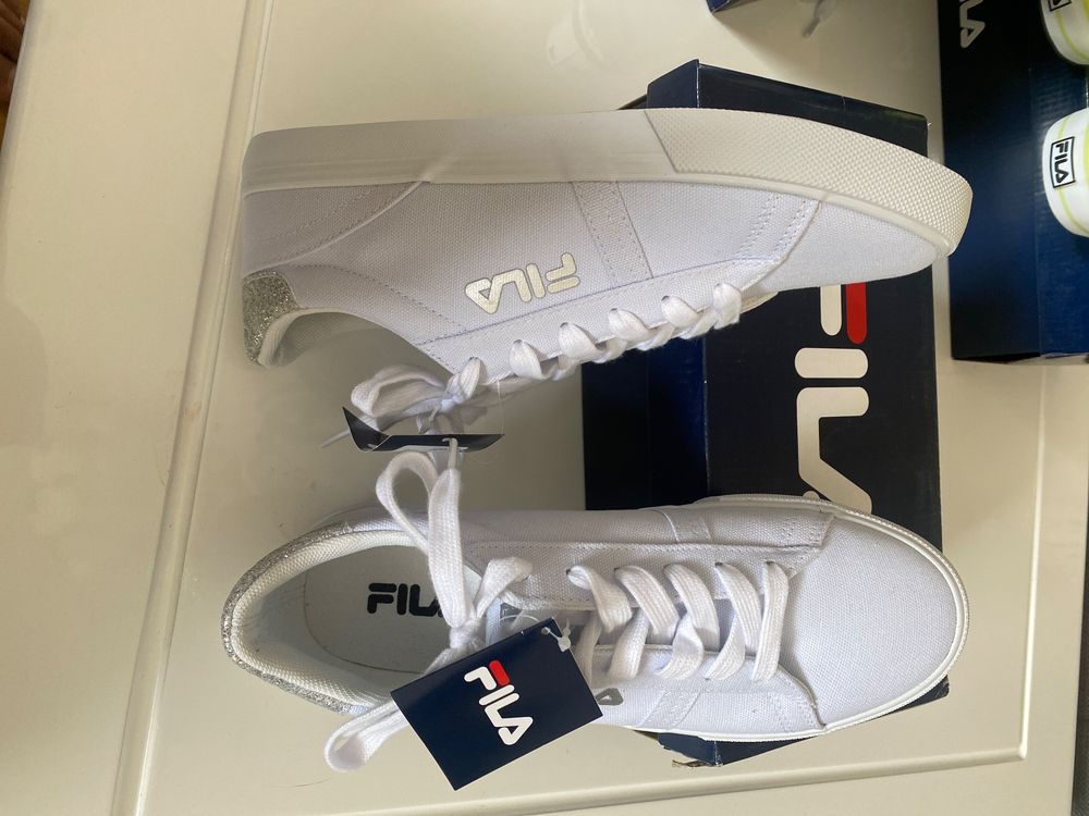 Sneaker 👟 hübsche Schuhe FILA 40 (Neu (gemäss Beschreibung)) in Läufelfingen für CHF 25 – mit ...