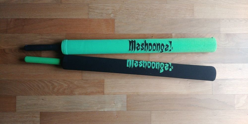 Mashoonga Schaumstoff Schwerter (Gebraucht) in für CHF 6 – mit ...