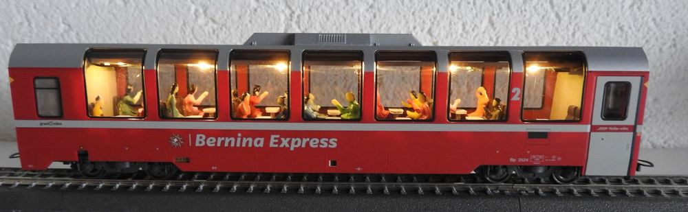 RhB Bernina Express Bemo H0m mit Innenlicht und Personen OVP (Gebraucht) in Salez für CHF 113 ...