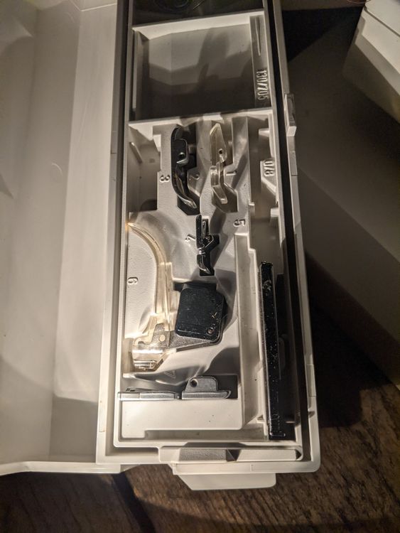 Machine à coudre Pfaff Tiptronic 6232 (Gebraucht) in Neuchâtel für CHF ...