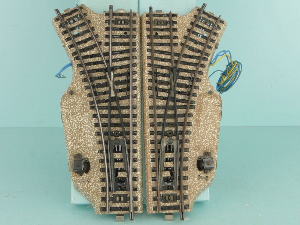 Märklin M-Gleis 5119/5119 elektr. Weichenpaar (Gebraucht) in Bülach für ...