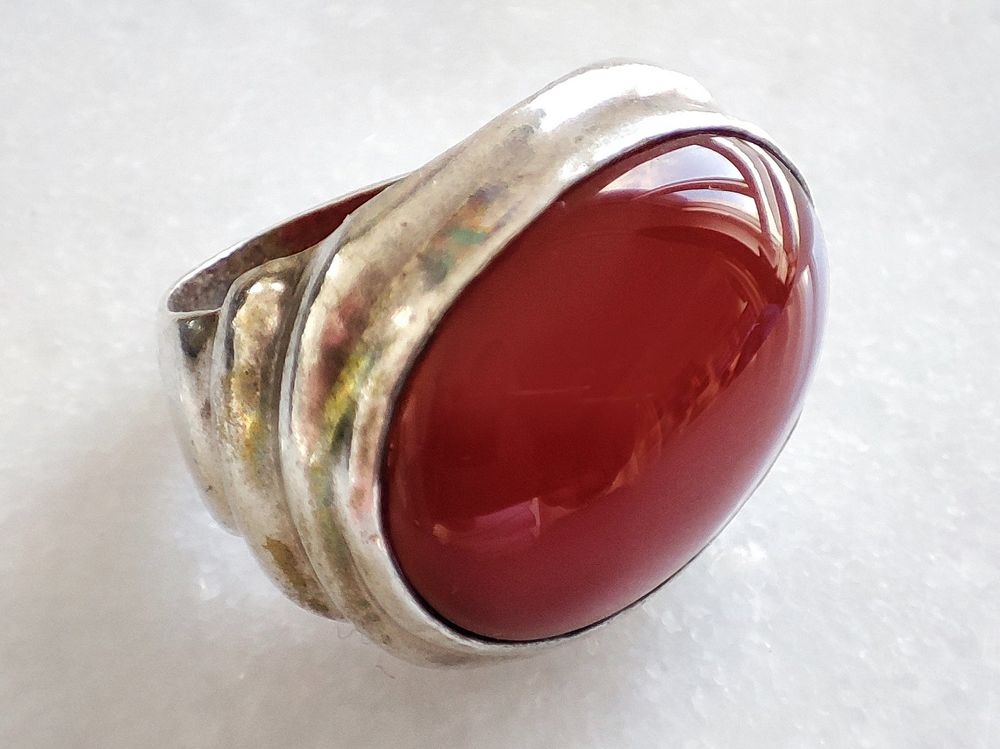 Ring aus Sterlingsilber mit grossem roten Stein (Gebraucht) in Zuerich ...