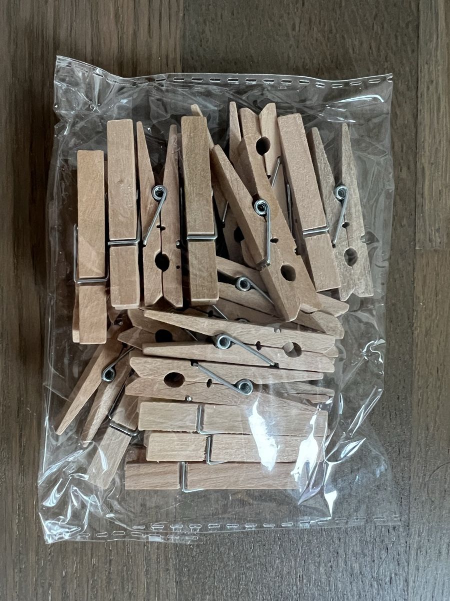 Holz Klammern Set (Neu und originalverpackt) in Kriens für CHF 5 – mit ...