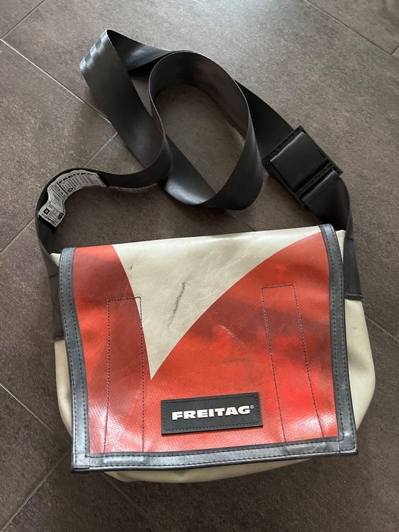 Freitag | Kaufen auf Ricardo