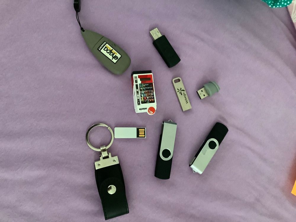 Diverse USB-Sticks (9 Stück) (Gebraucht) in Witterswil für CHF 25 – mit ...