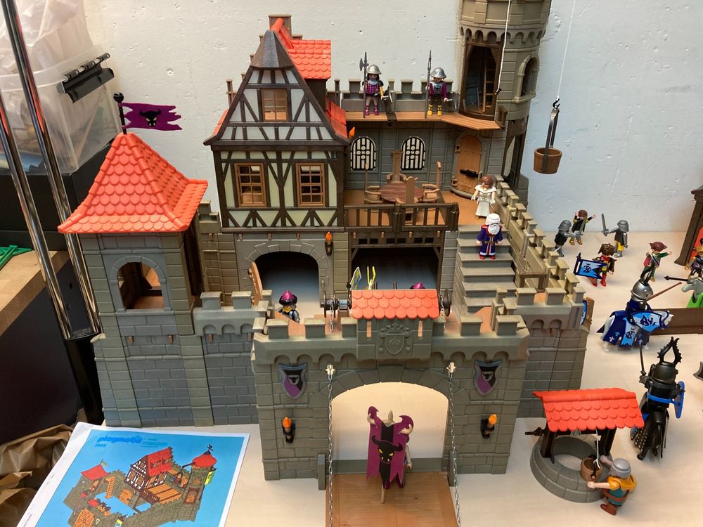 Mega Playmobil Ritterburg Häuser Ritterturnier Marktstand | Kaufen auf ...