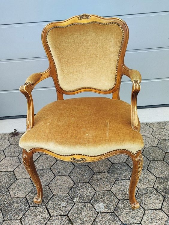 gepolsterter Biedermeier-Sessel antik (Gebraucht) in Mosnang für CHF 150 – nur Abholung auf ...