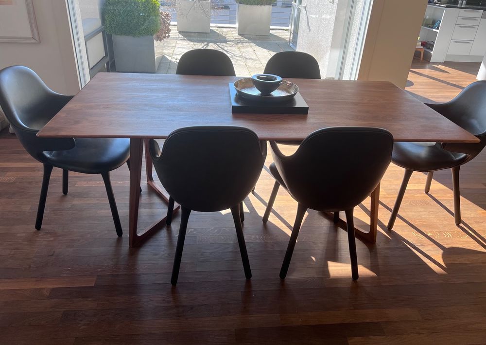 Designer CATCH chair by & Tradition and Jamie Hayon - Black | Kaufen ...