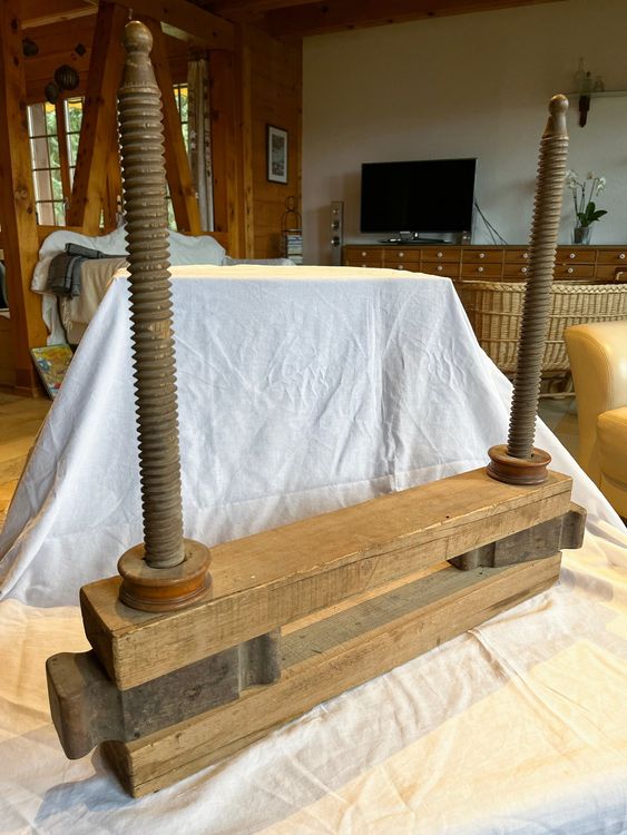 Buchbinderpresse (Klotzpresse/Spindelpresse) aus Holz (Gebraucht) in ...