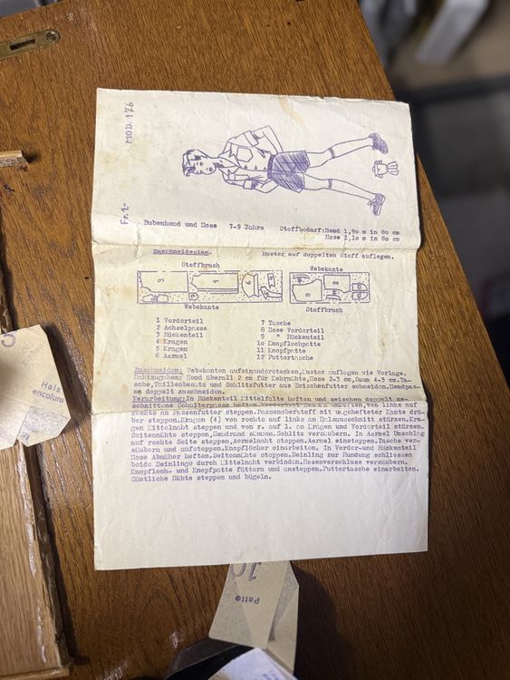 Pfaff Alpina Nähmaschine im Tisch, Vintage 1943, Rarität (Gebraucht) in ...
