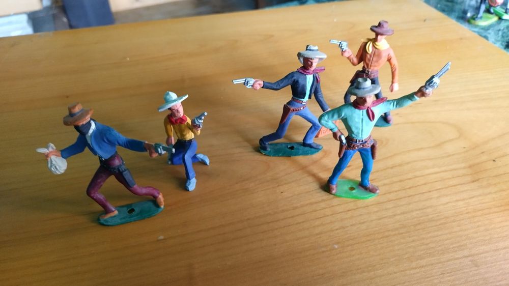 Comansi Figuren Elastolin Cowboys (Gebraucht) in Ebnat Kappel für CHF ...